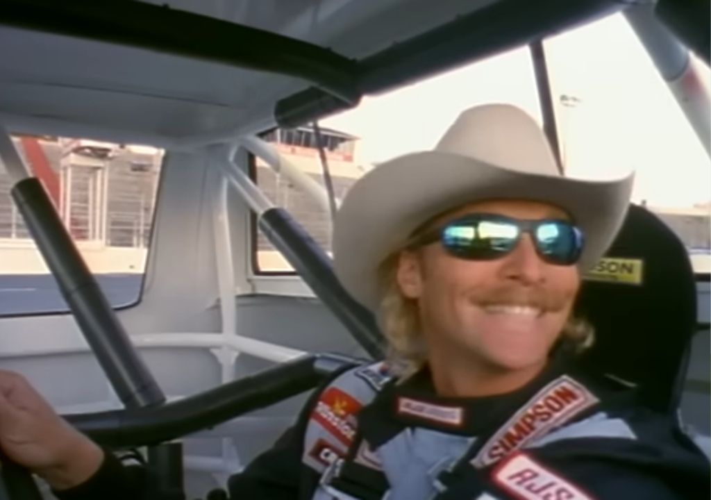 Alan Jackson - Who's Cheatin' Who (Official Music Video) - OldiesClassic