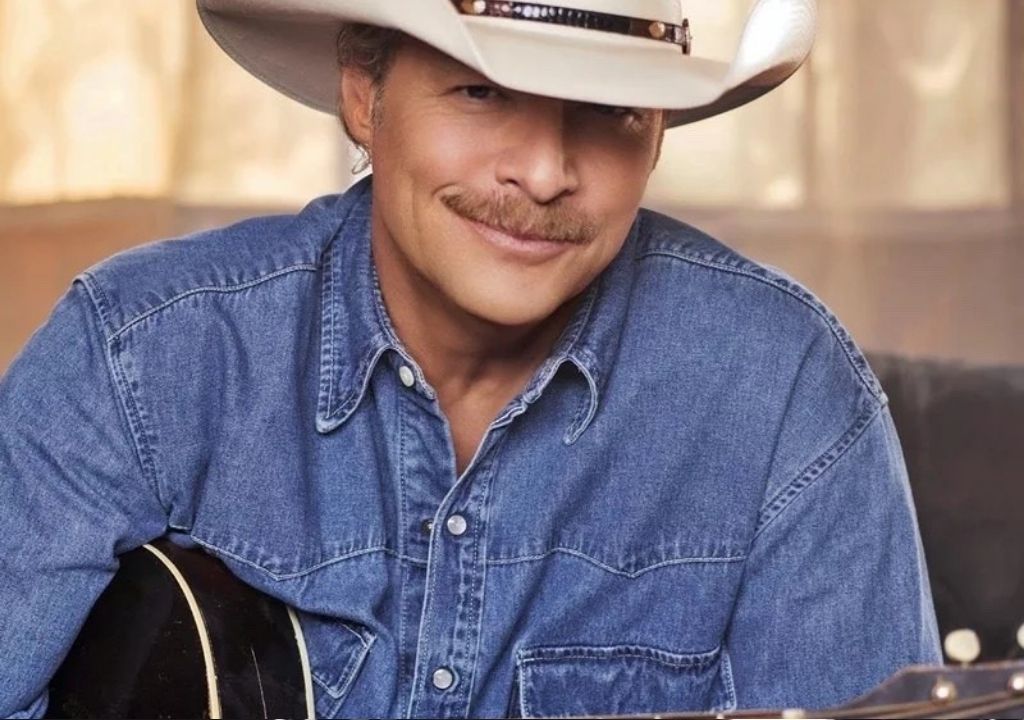 Alan Jackson - Ain't Your Memory Got No Pride at All - OldiesClassic