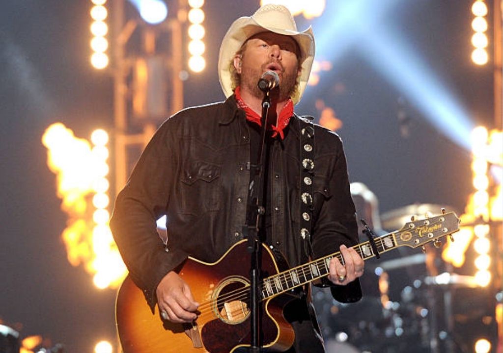 Hard Way To Make An Easy Living - Toby Keith - OldiesClassic