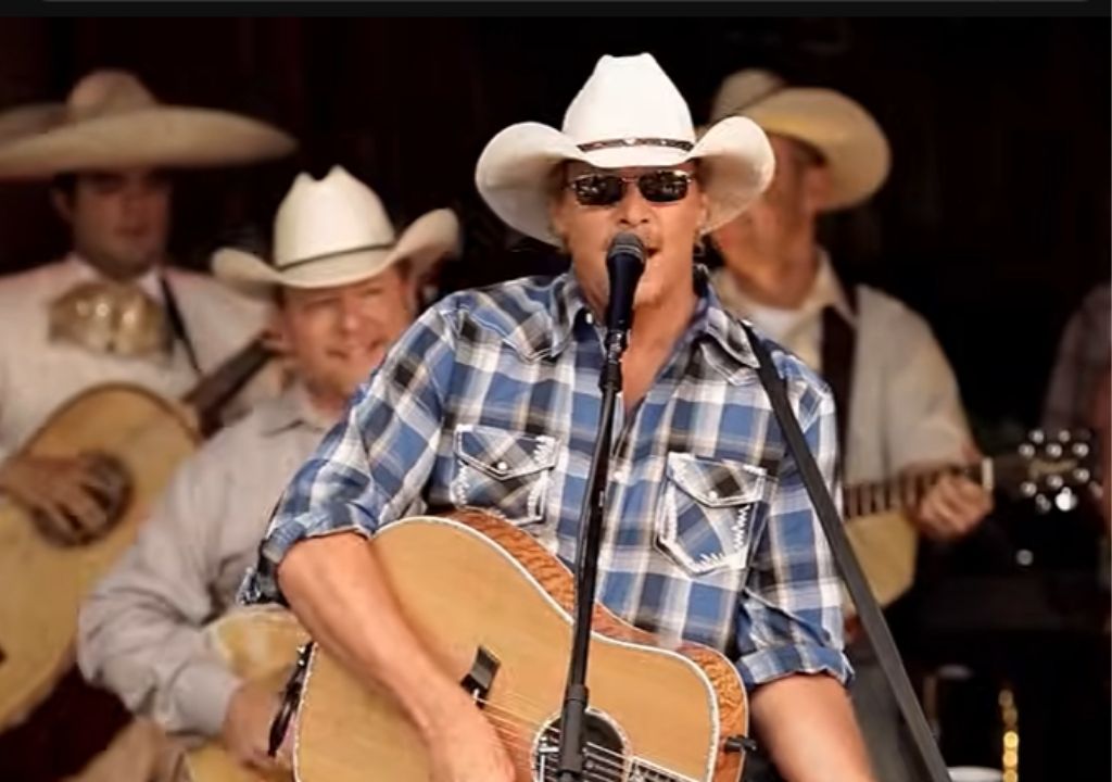 Long Way To Go - Alan Jackson - OldiesClassic