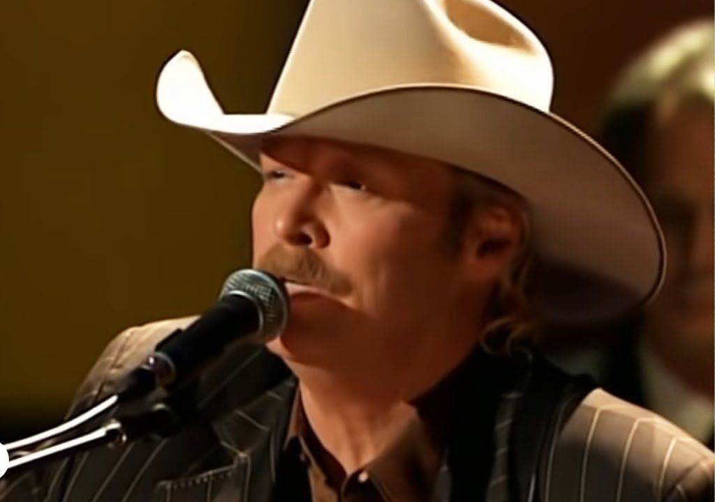 I Love To Tell The Story - Alan Jackson - OldiesClassic