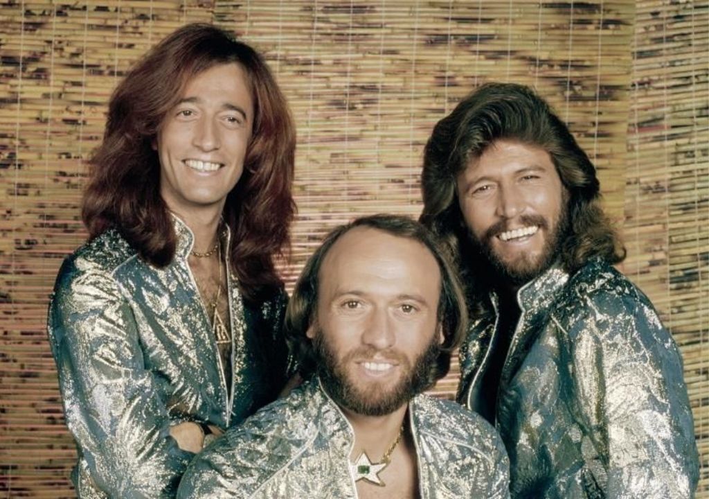 Bee Gees - Reaching Out - OldiesClassic