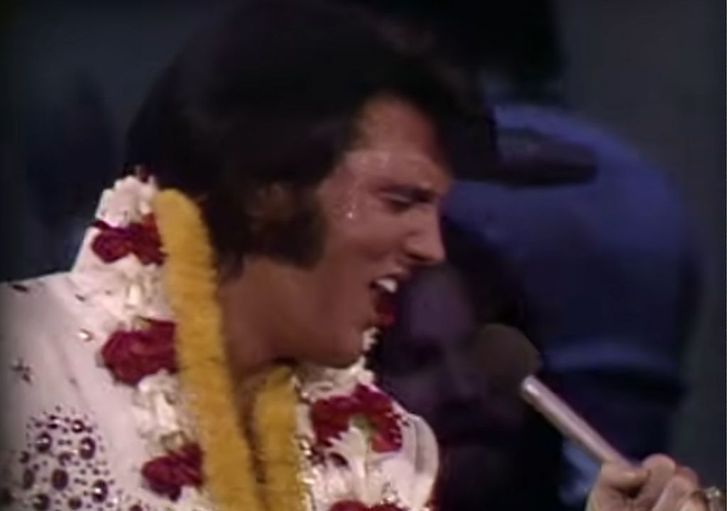 Elvis Presley – I Can’t Stop Loving You (Aloha From Hawaii, Live in ...